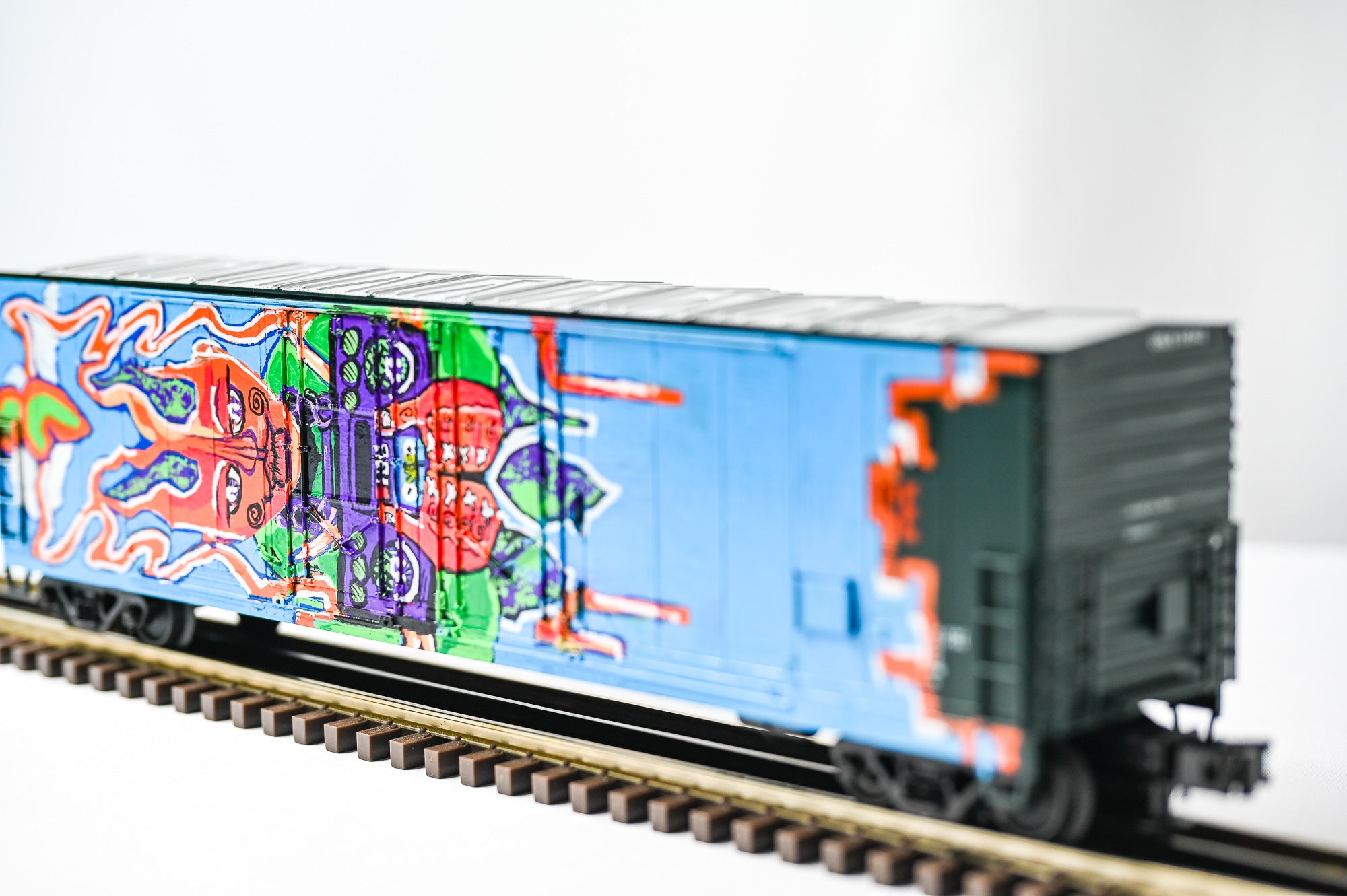 Atlas Tropicana Orange Juice 53' Double-Plug Door Box Car | O Scale